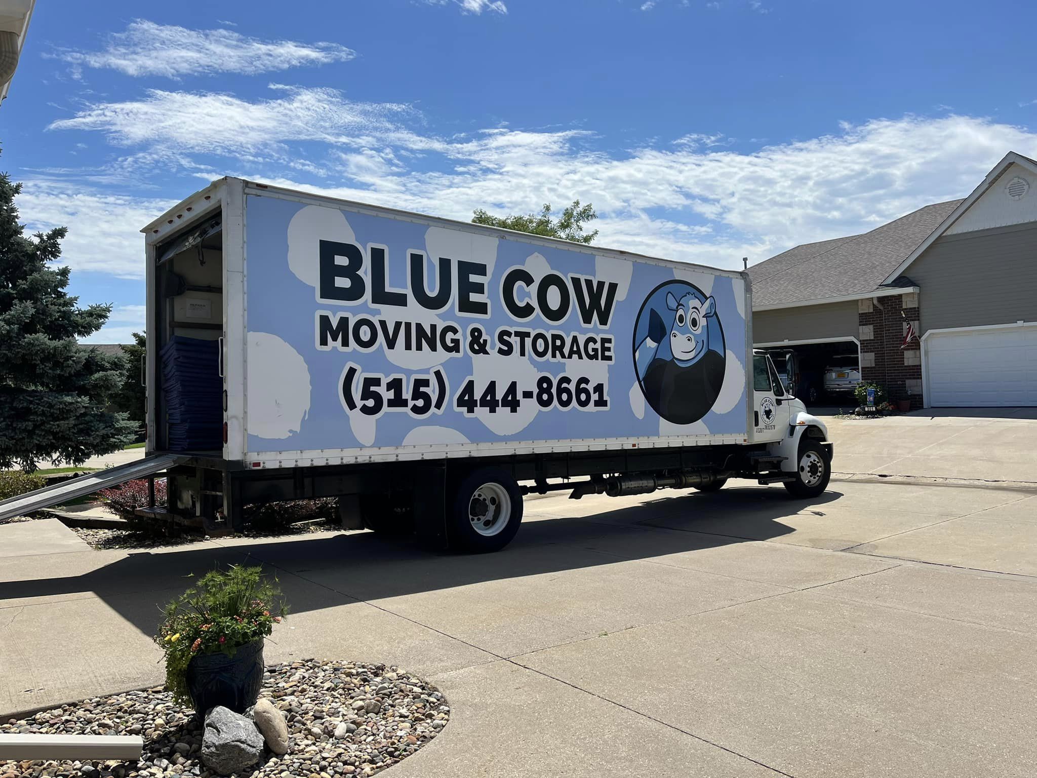 Blue Cow Moving & Storage | Ankeny & Des Moines Movers